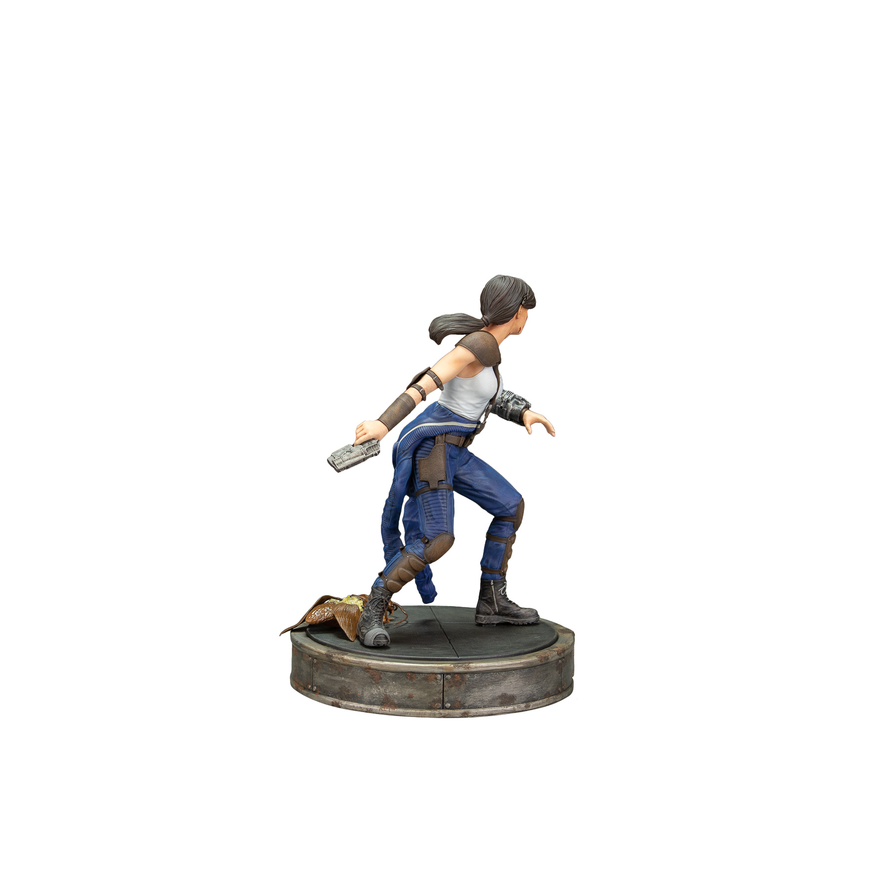 Fallout (Amazon): Lucy Figure :: Profile :: Dark Horse Comics
