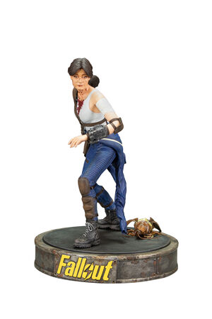 Fallout (Amazon): Lucy Figure :: Profile :: Dark Horse Comics